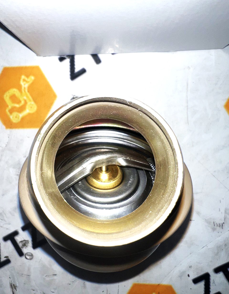 1074 Термостат Weichai Deutz WP6G125E22 от интернет-магазина «ZTZ Group»